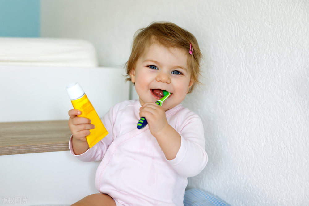 How to choose children's toothpaste?Is it better to choose fluoride or ...