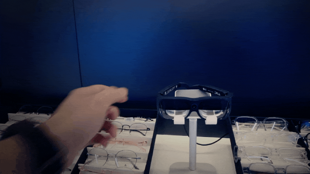 Hardcore Tools! Put on this device and enter the industrial Metaverse ...