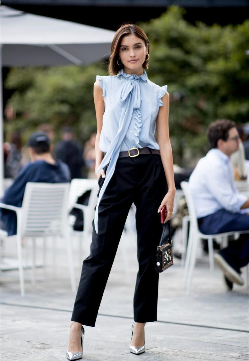 Sleeveless outfits in summer can actually look so good, these looks are ...