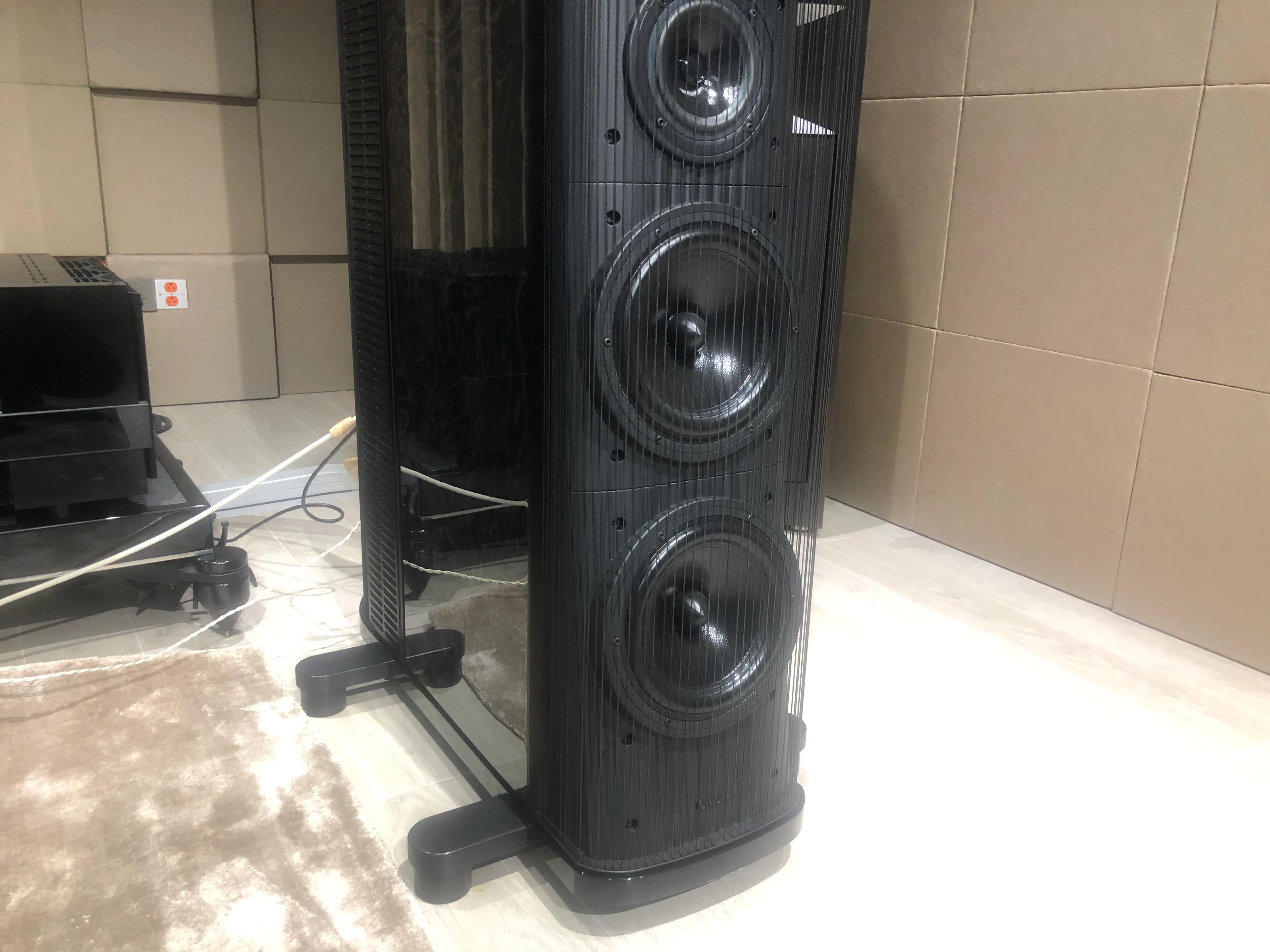 Denmark Gryphon Guifeng Trident Trident II speaker (video has been ...