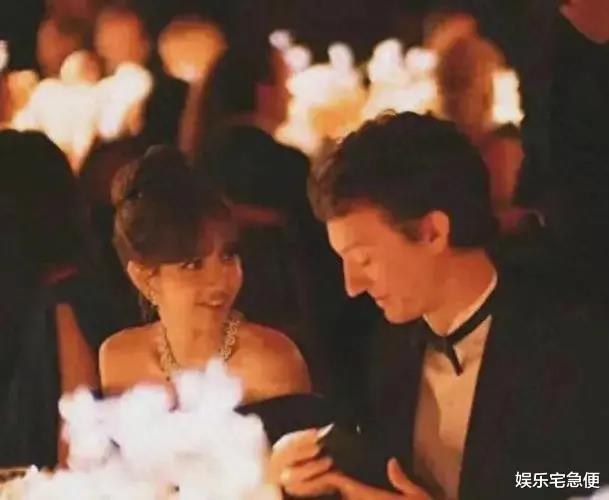 The beautified heroine Guo Na gave birth to two children in 9 years and ...