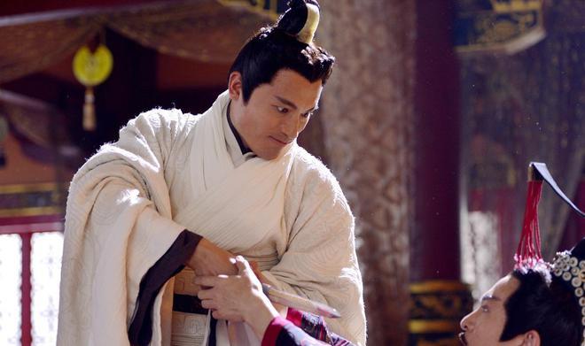 Who forced Jing Ke to assassinate Qin? Who is the person he is waiting ...