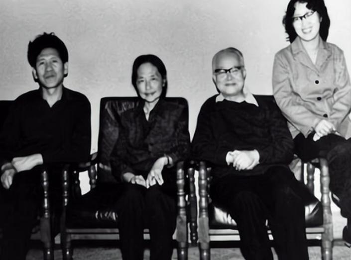 Wang Hongwen's ashes have not been buried yet. His sons and daughters ...