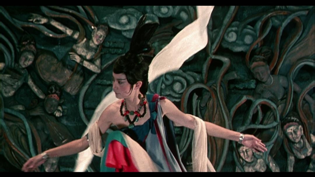 "The Legend of Shushan": flying with the sword, crossing the sky ...