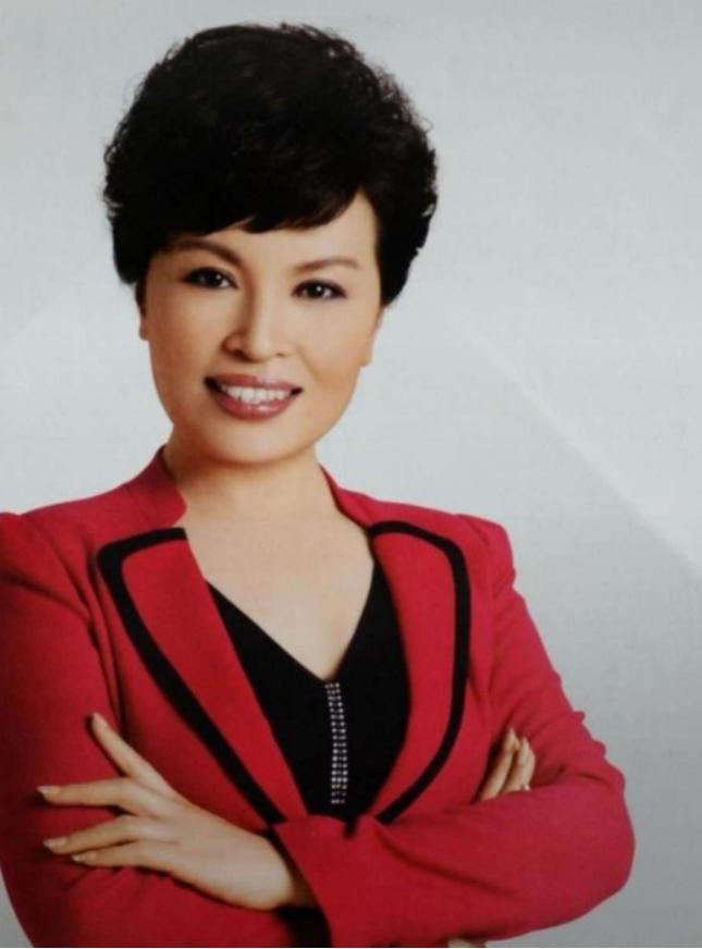 Li Ruiying: Worked at CCTV for 28 years with 0 mistakes, but caused ...