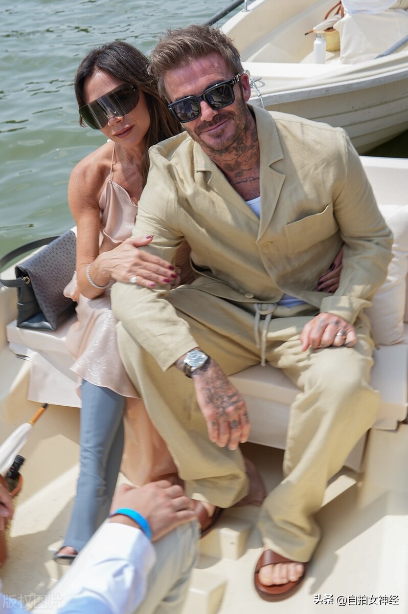 The Beckhams appeared at the Jacquemus show at Paris Fashion Week in ...