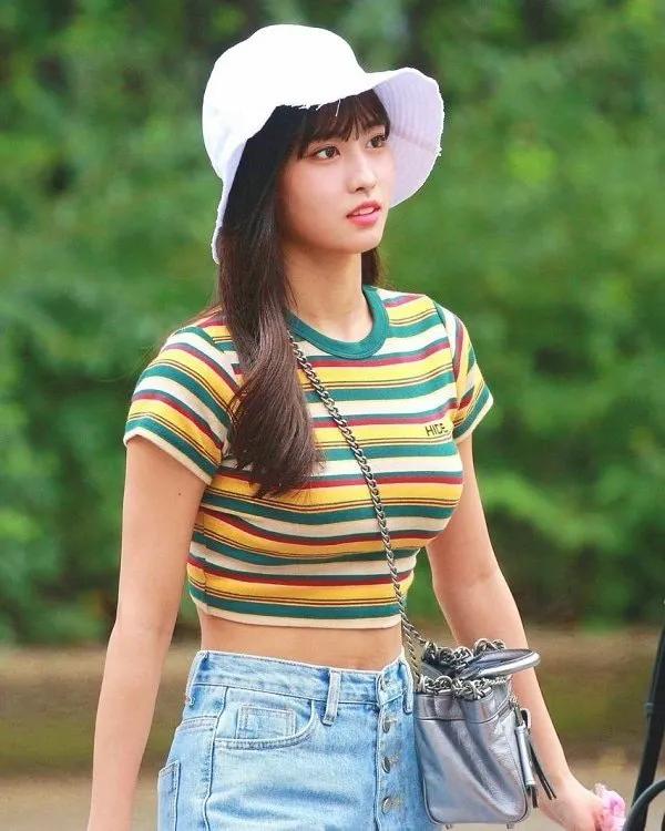 Daily photos of Hirai Momo in the kpop girl group TWICE - iNEWS