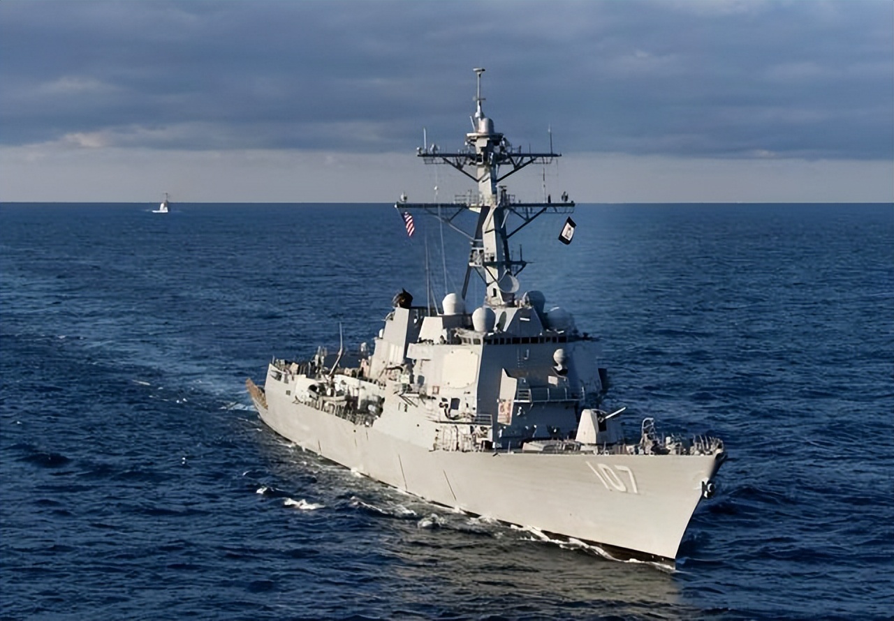 The intensive shipbuilding period is here! China North and South Shipyards are brightly lit ...