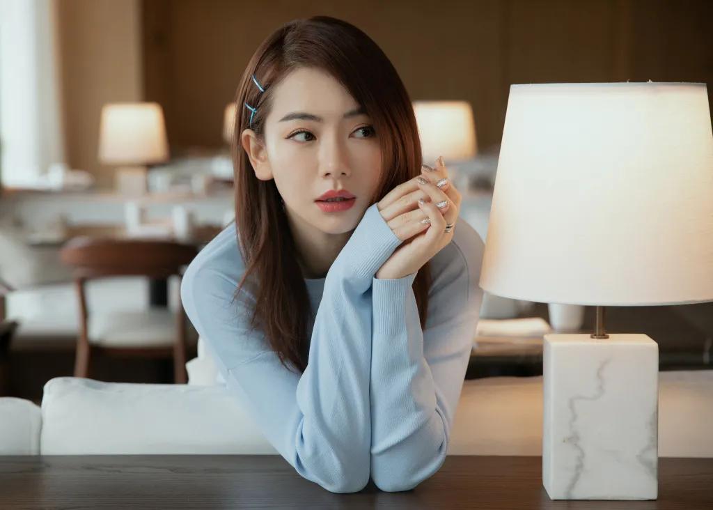 Little gossip, Huang Jingyu, Yang Zi, Ju Jingyi, Qi Wei - iNEWS