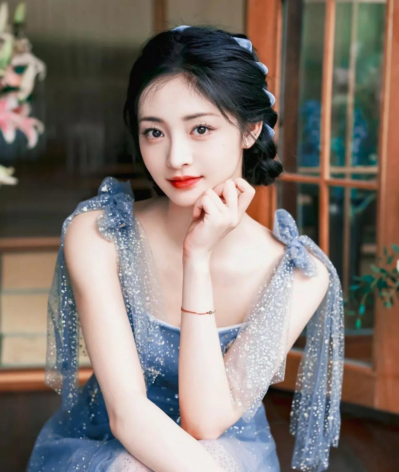 Zhou Jieqiong recognized Wu Zhuoxi as Wu Yanzu, and then she explained ...