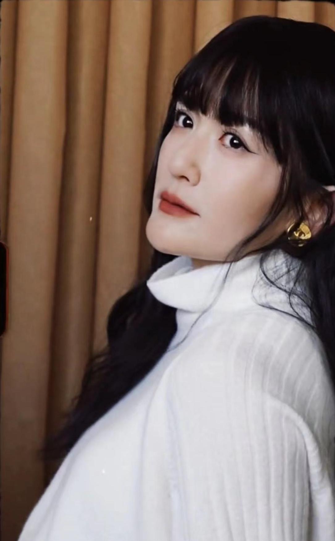 Xie Na's appearance in recent photos has changed drastically!Concave ...