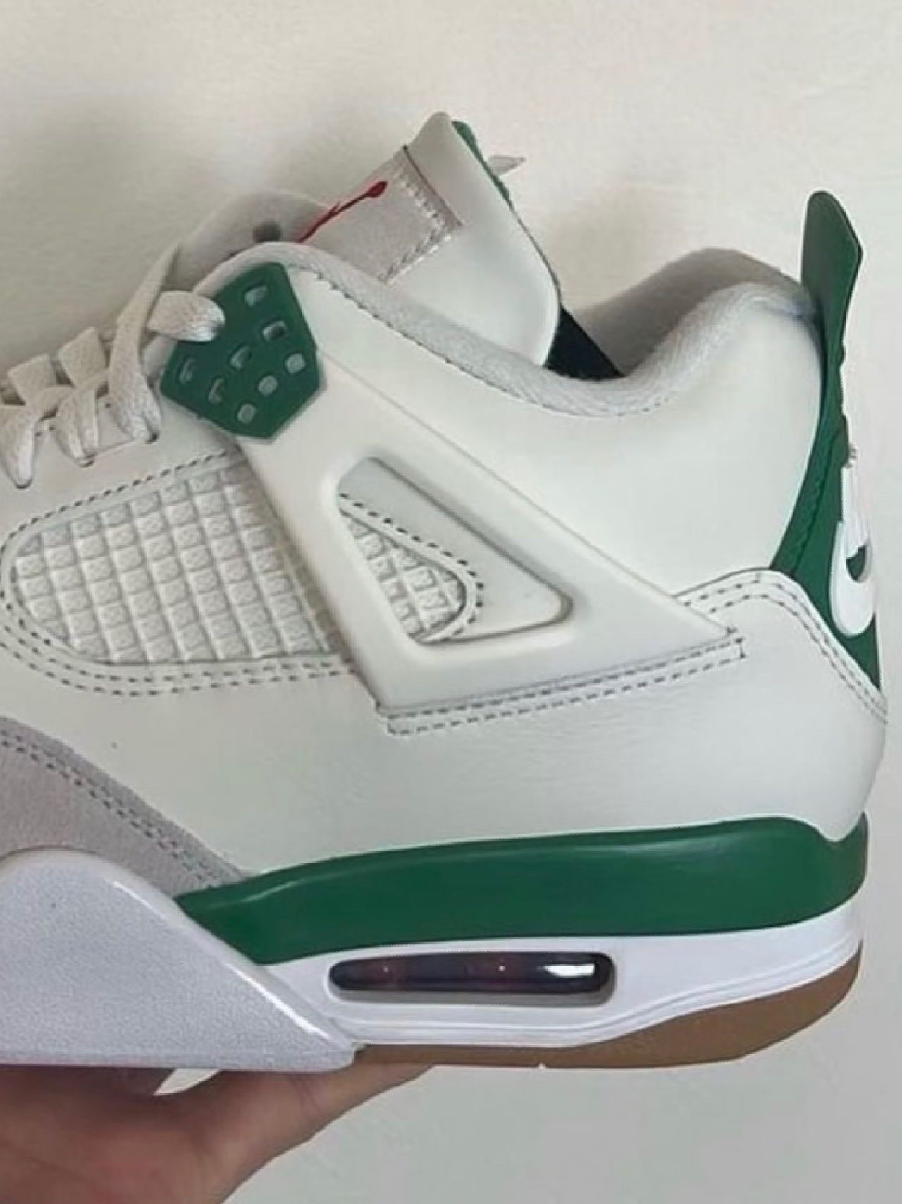 Nike SB x AJ4 joint physical handsome... - iNEWS