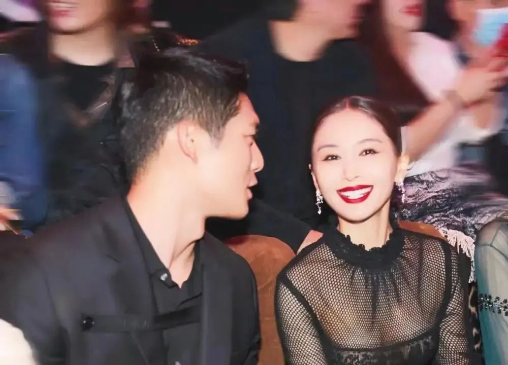 The 35-year-old Wang Ziwen's relationship overturned, and the man's ...
