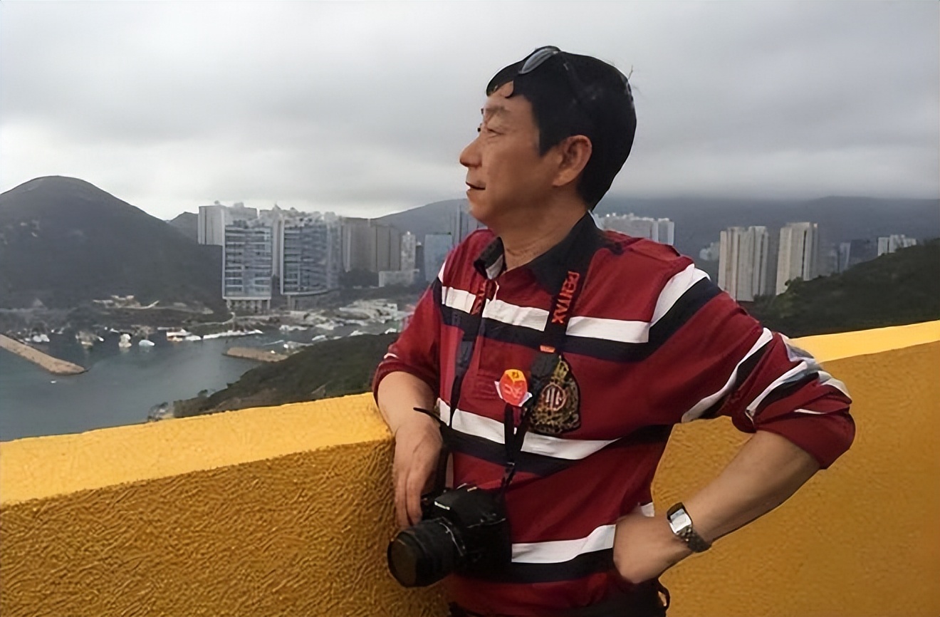 Actor Luo Zhongguo: He has a backbone, he never asked his ex-brother-in ...