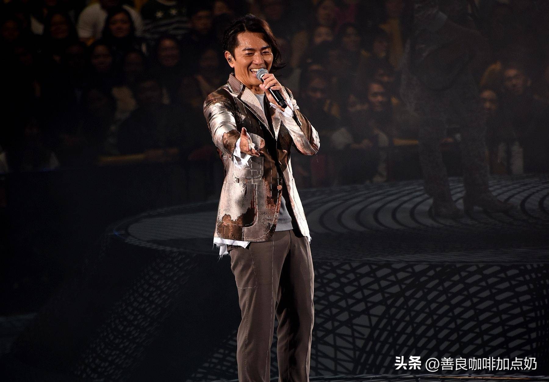 Do you really think of yourself as a Japanese? Ekin Cheng held a ...