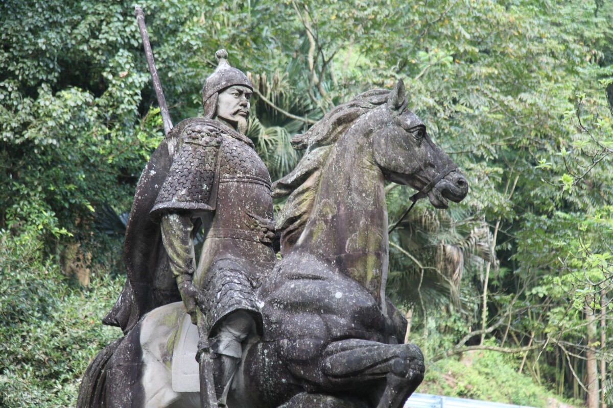 Asia's first waterfall - Wanzhou Waterfall - iNEWS