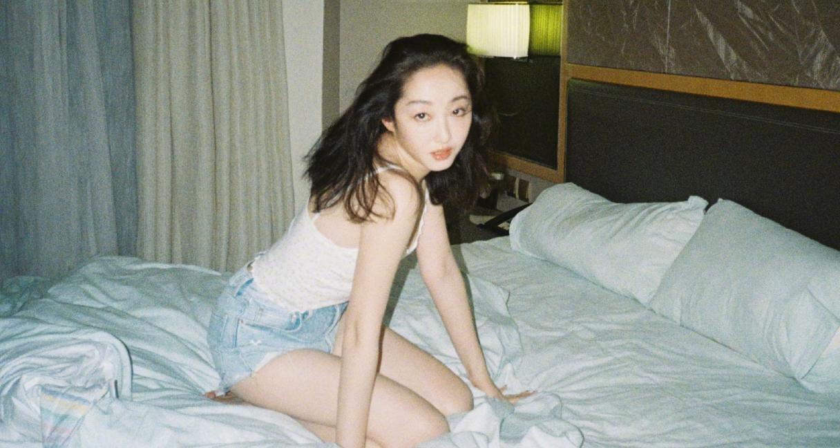 Jiang Mengjie: She was blackmailed after being maliciously photographed up her skirt - iNEWS