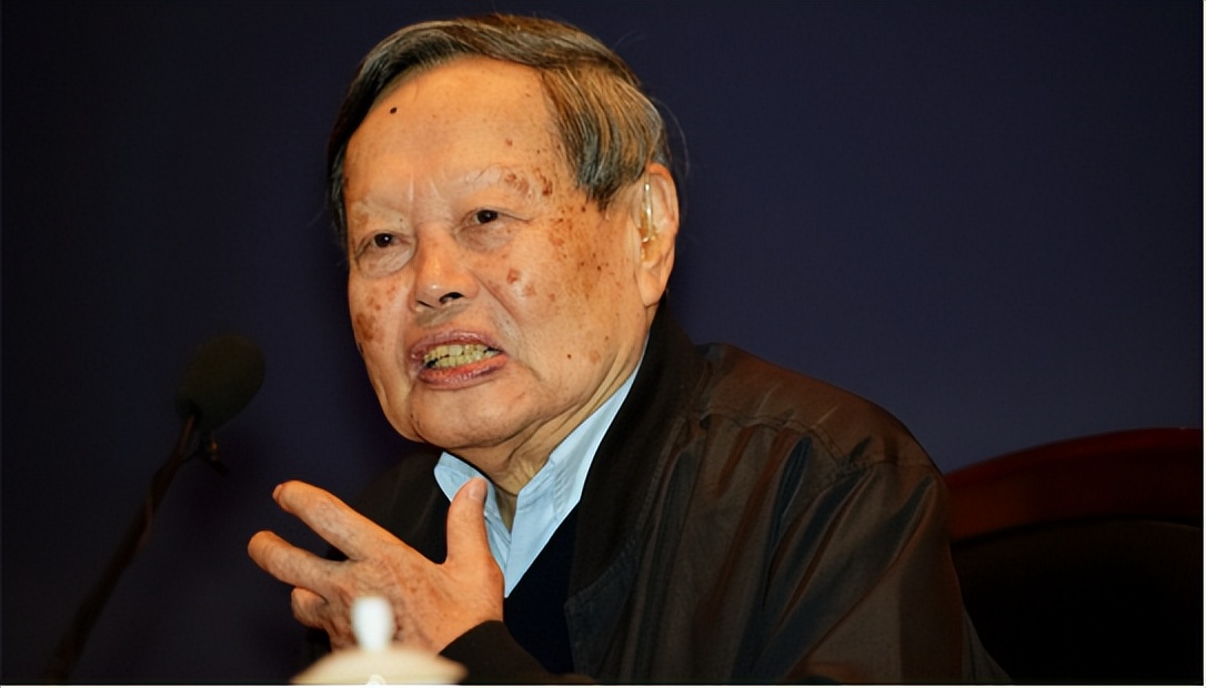 Yang Zhennings 100th Birthday Banquet Is Exposed The 54 Year Old Wife