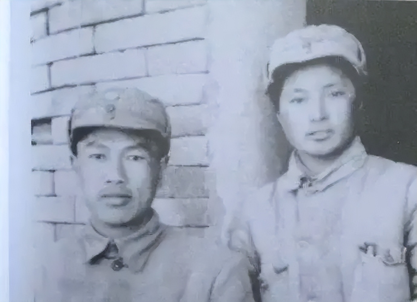 At the Lushan meeting, General Deng Hua was dismissed for speaking up ...