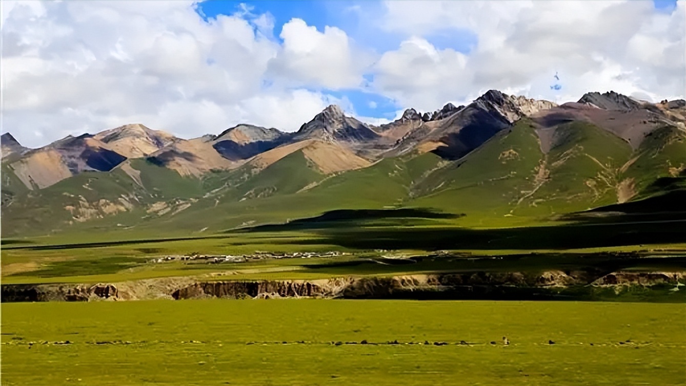 Structural features of the Ordos Basin, challenges to the environment ...