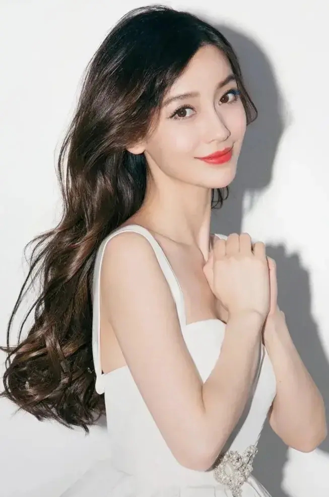 Shi Zhaohui's poems Shi Shishi is drunk in dreams, the heart is sweet ...