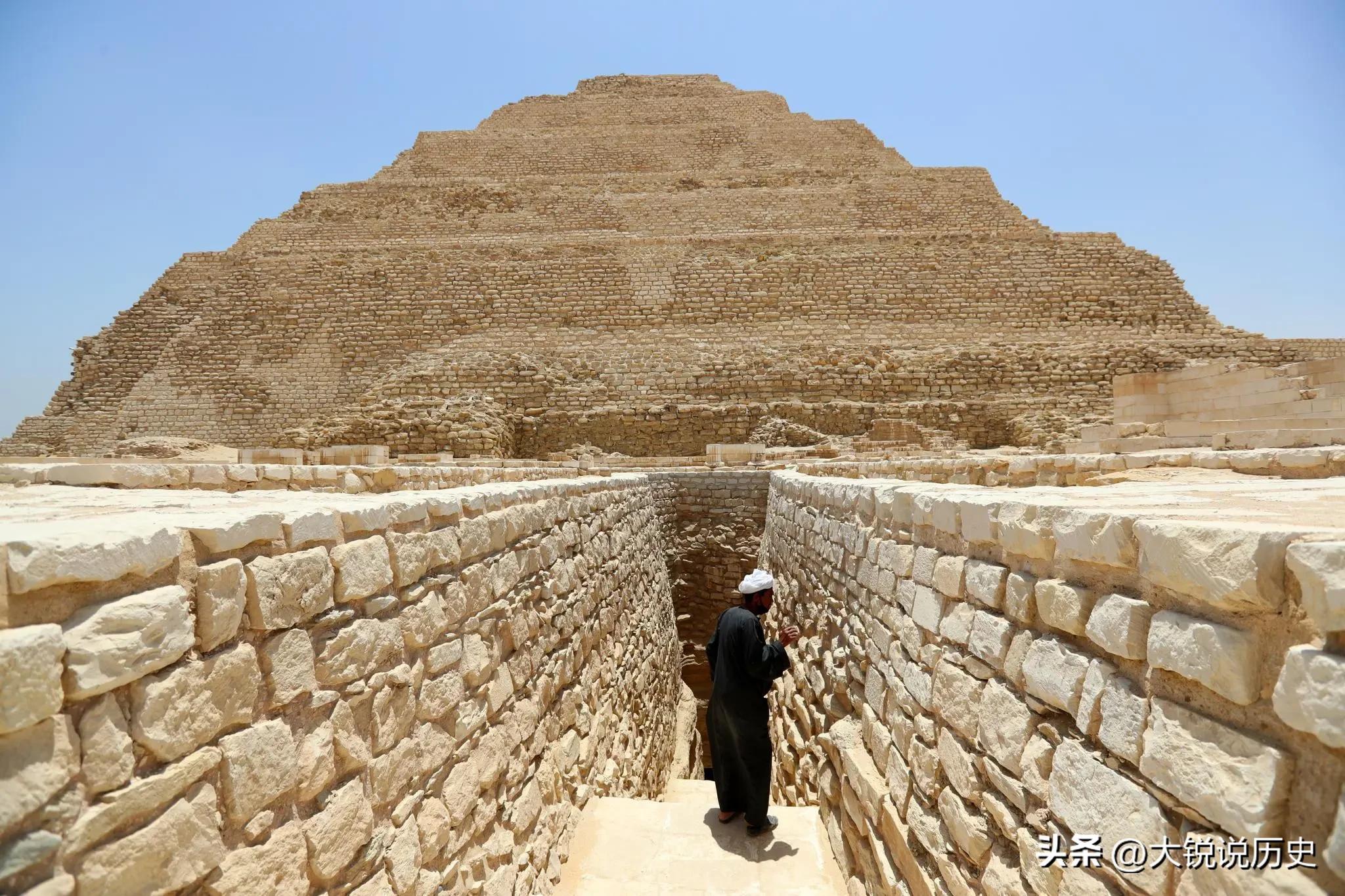 World History - The Origin of the Pyramids - iNEWS