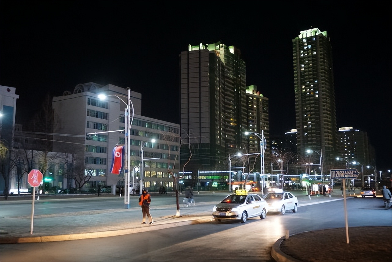 There are many taxis on the streets of North Korea. Are the taxi fares ...