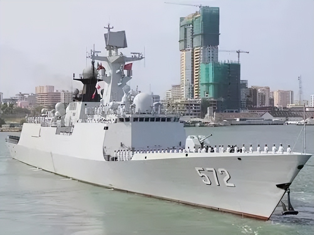 The Jinggangshan ship is fully loaded with weapons and headed for the ...