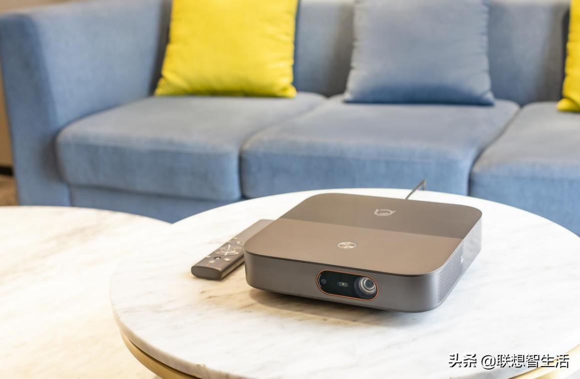 Lenovo Xiaoxin 520 smart projector swept thousands of troops and ranked ...