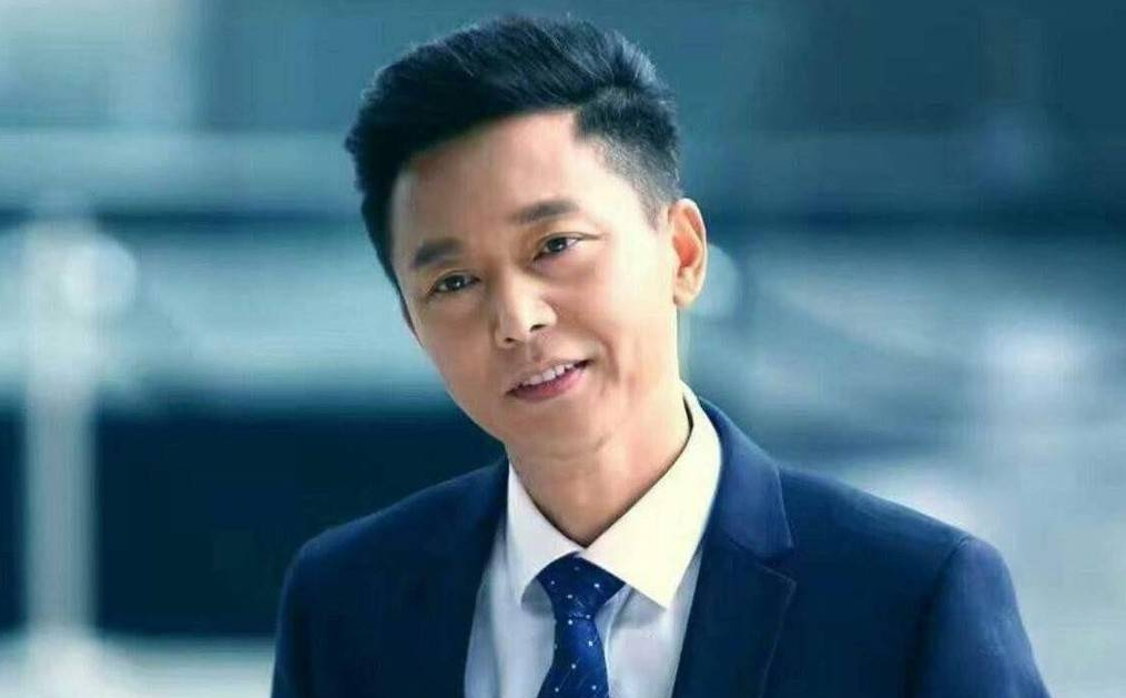 Liu Yijun: He used to read salary scales at the Western Film Studio ...