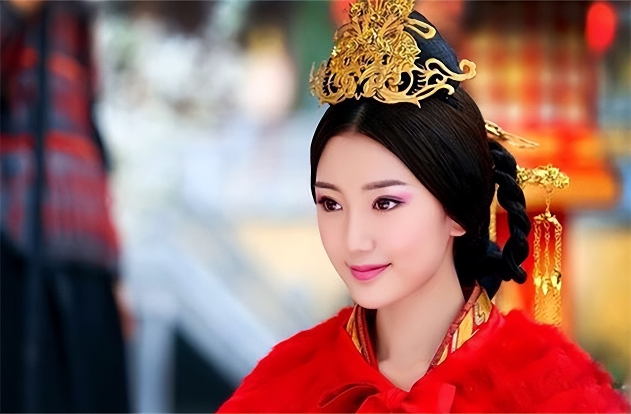 Empress Shangguan: After entering the palace at the age of 6, she was ...