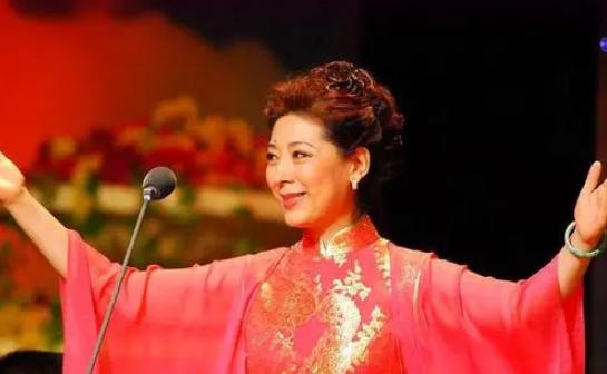 Singer Guan Mucun: Divorced from her ex-husband who was abusive, and ...