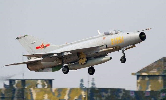 Goodbye 7 Ye J-7 fighter retired to end the history of the 1960s - iMedia