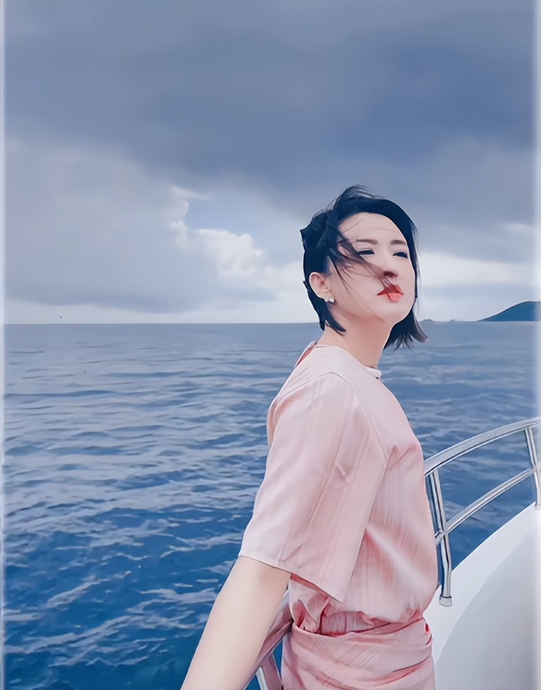 Zhang Lei: When I went to Sanya to play, I bluntly said that seeing the ...