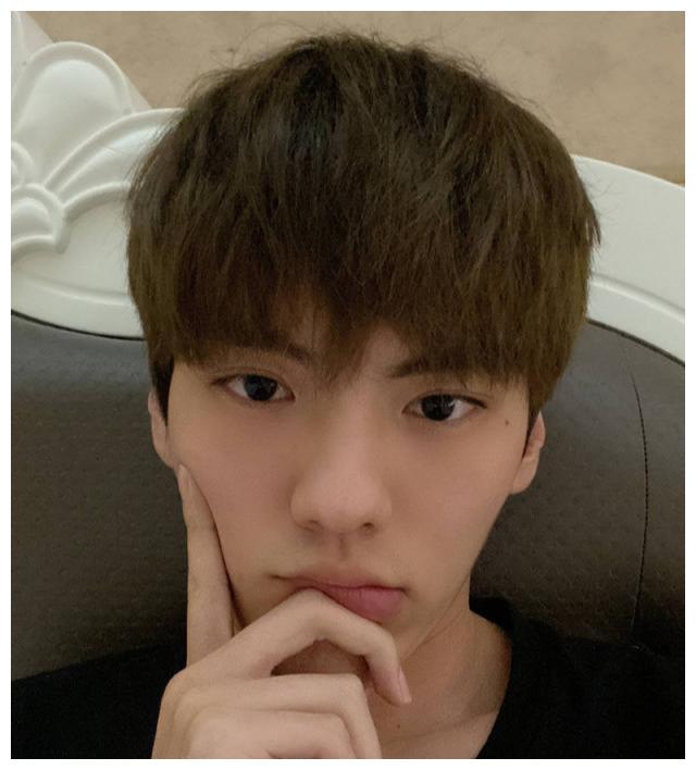 Who does Bi Wenjun look like? Is he the male version of Yang Chaoyue ...