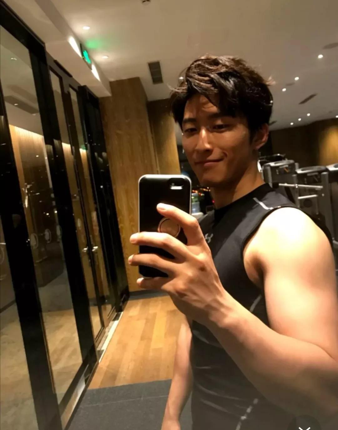 Why is Dou Xiao so handsome? - iNEWS