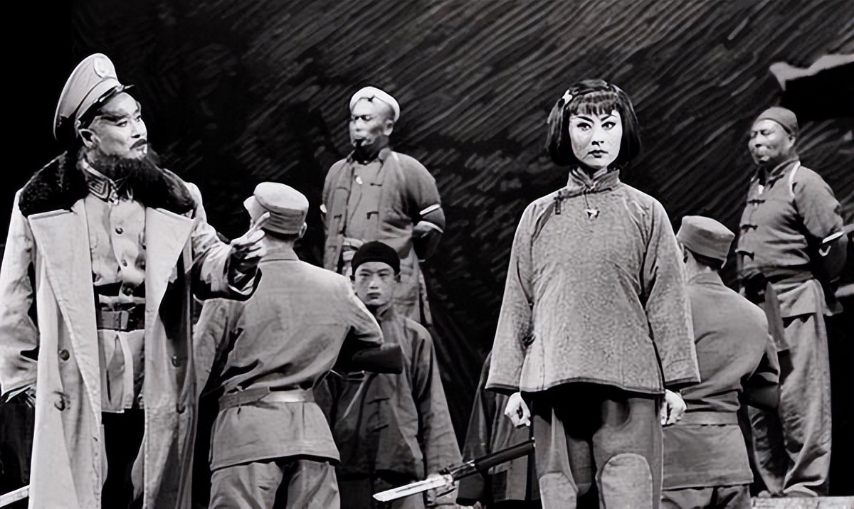 Liu Hulan died in 1947, and her 12-year-old sister witnessed the whole ...