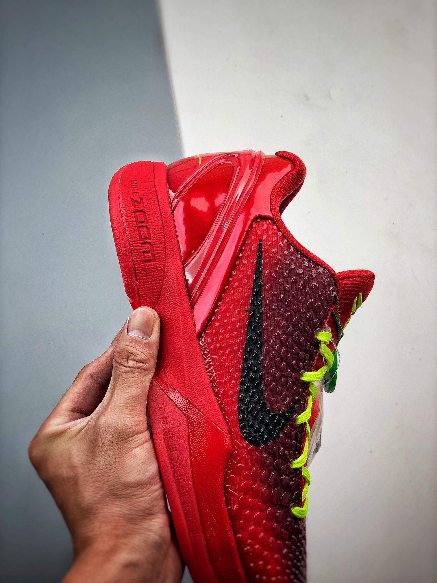 Kobe Bryant's Sixth Generation Red and Black Reverse Green Hornet - iNEWS