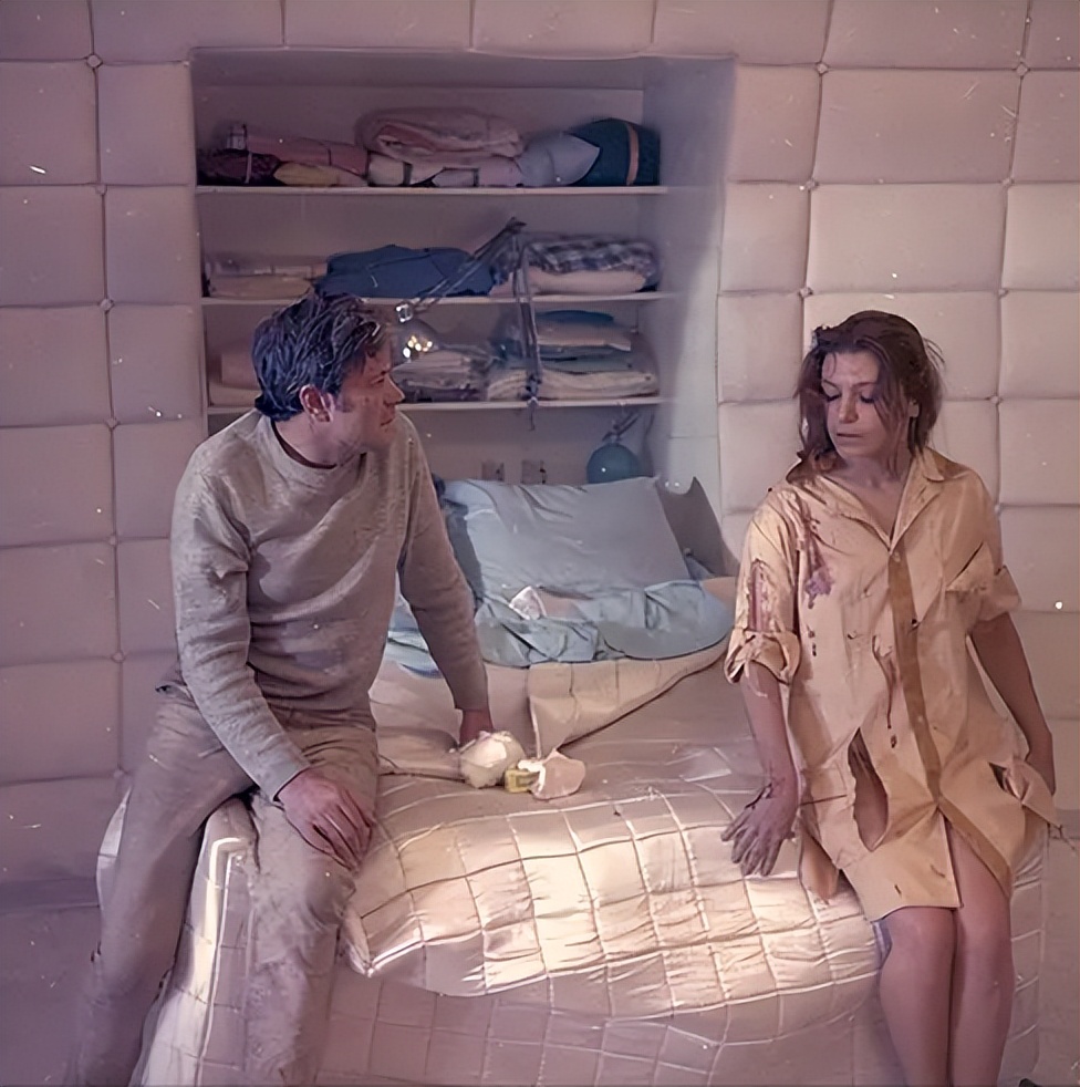 How does the cosmology in "Flying into Space" help us understand the ...