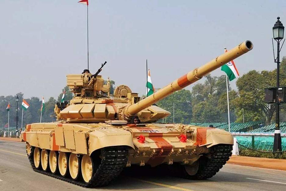 The Russian ace tank was "headshot" by a grenade, and the protective ...