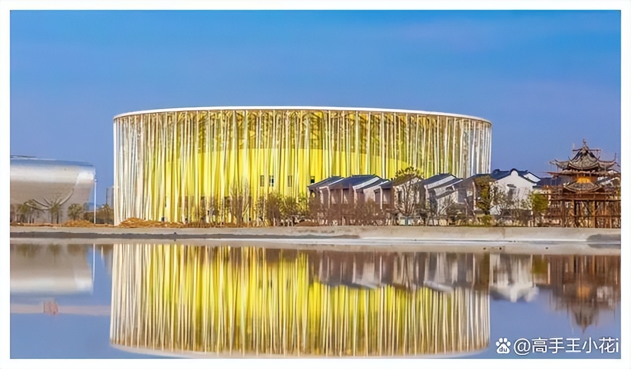Wuxi's popular landmark building looks exactly like the Crystal Palace ...