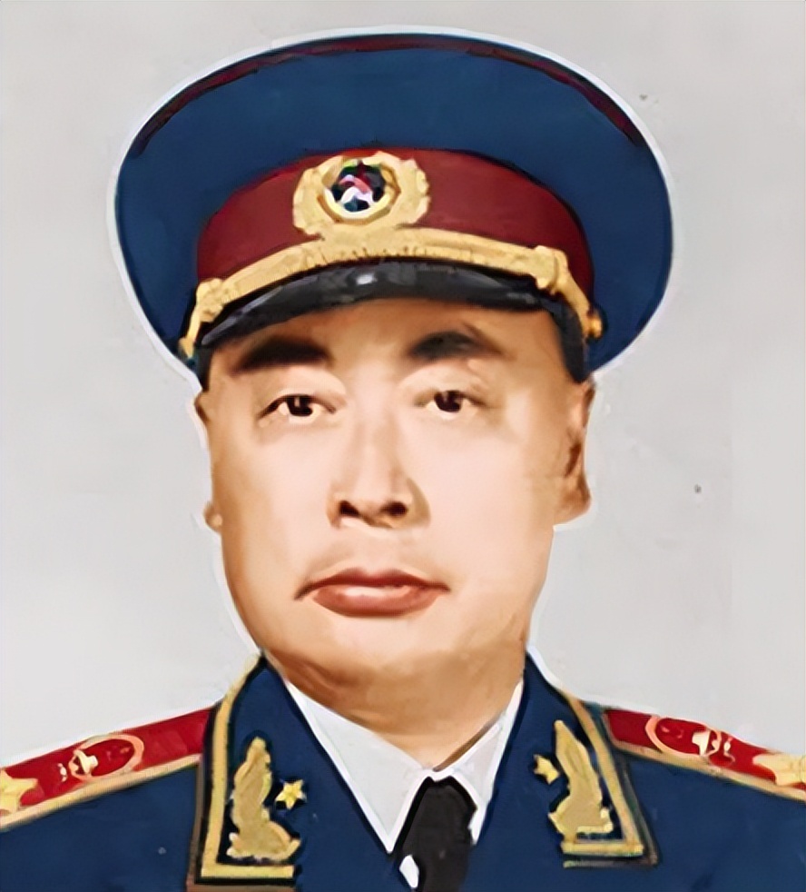 In 1971, when Chen Yi visited Zhu De who was sick, Zhu De said a word ...