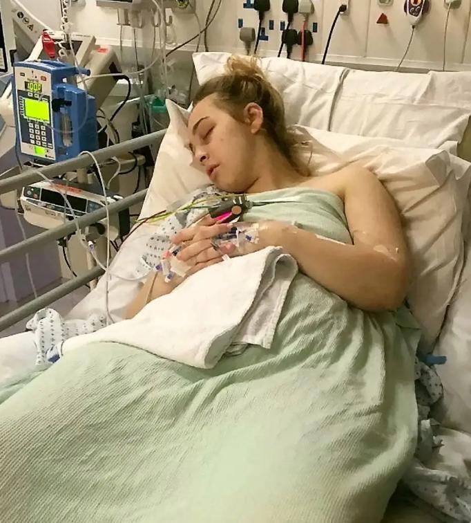 A male nurse in the United States took advantage of his position to ...