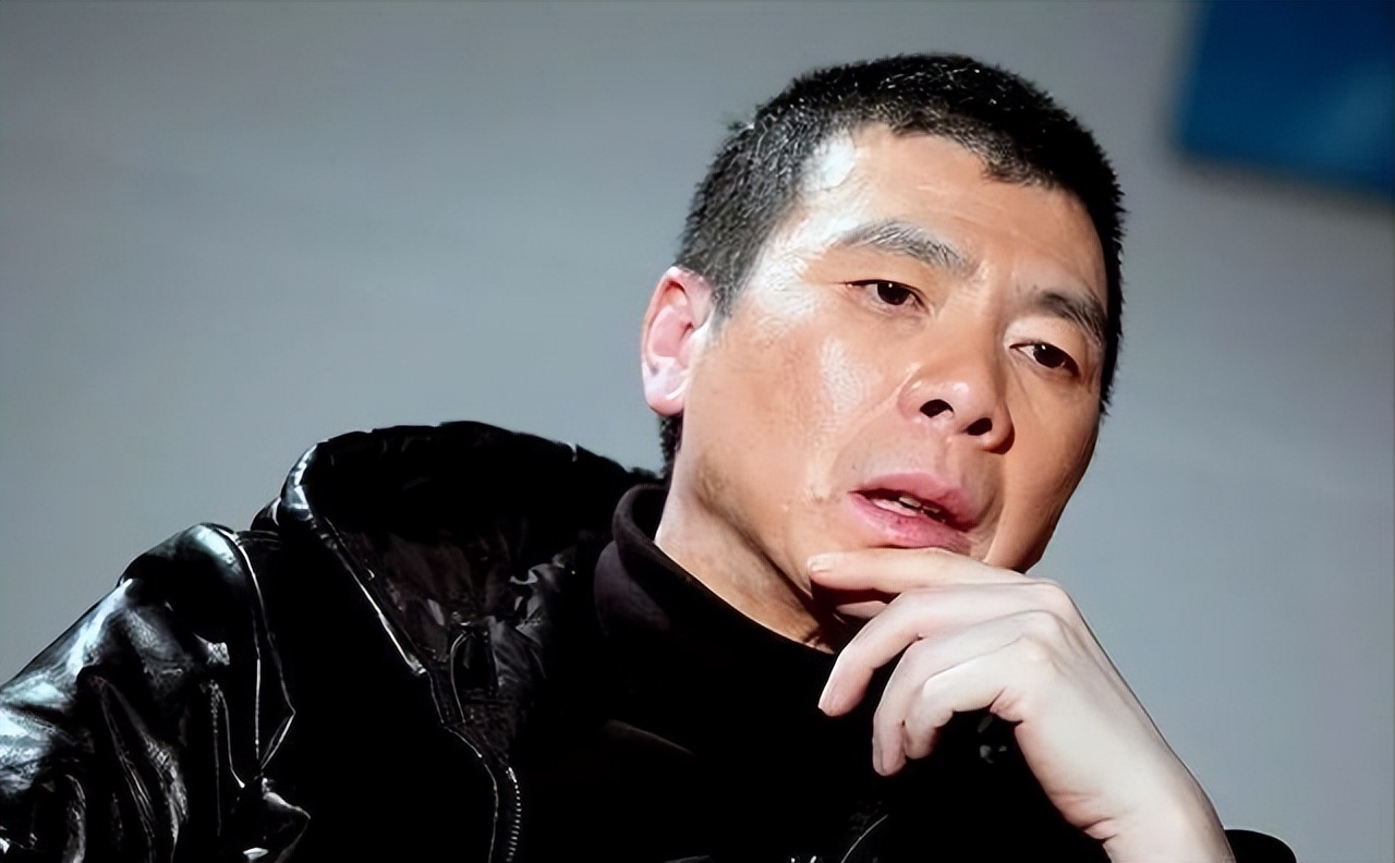 Feng Xiaogang has caused controversy again, but at the age of 65, he has embarked on another ...