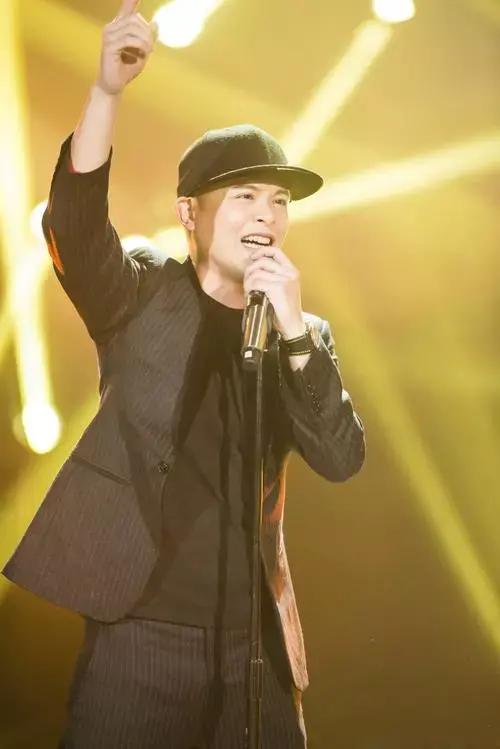 Not only Jacky Cheung's successor to Eason Chan, but Jian Tian is a ...