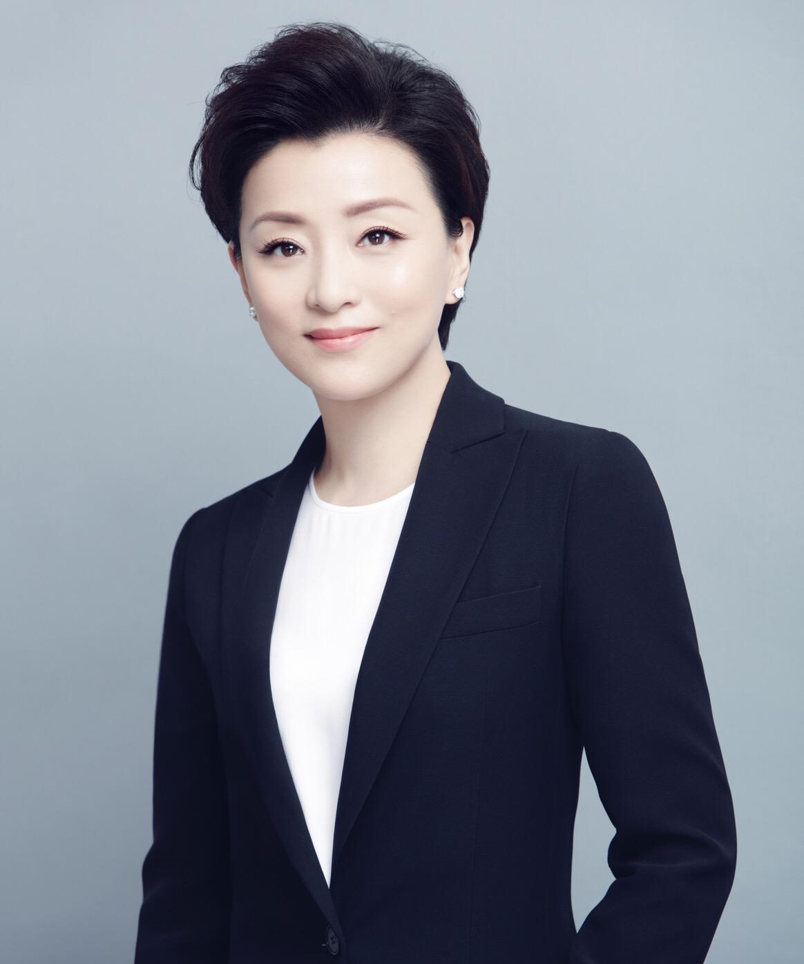 Former "CCTV No. 1 Sister" Yang Lan married a 200-pound rich man and ...