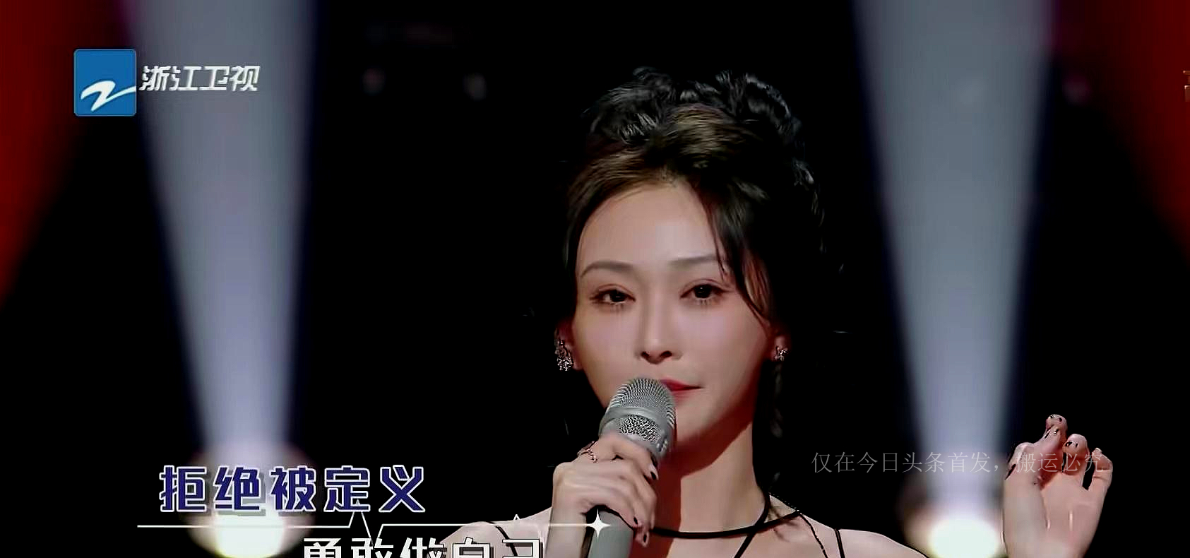 After 8 years of debut, he returned to the music scene. Now he bumps ...