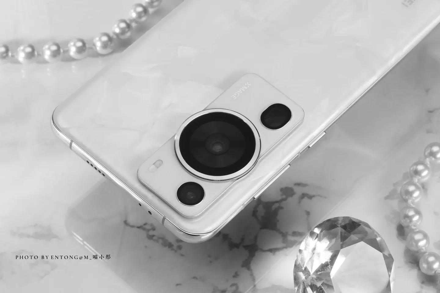 Aesthetic Image Dual Flagship Huawei P60 Pro Rococo White Hands-on Real ...