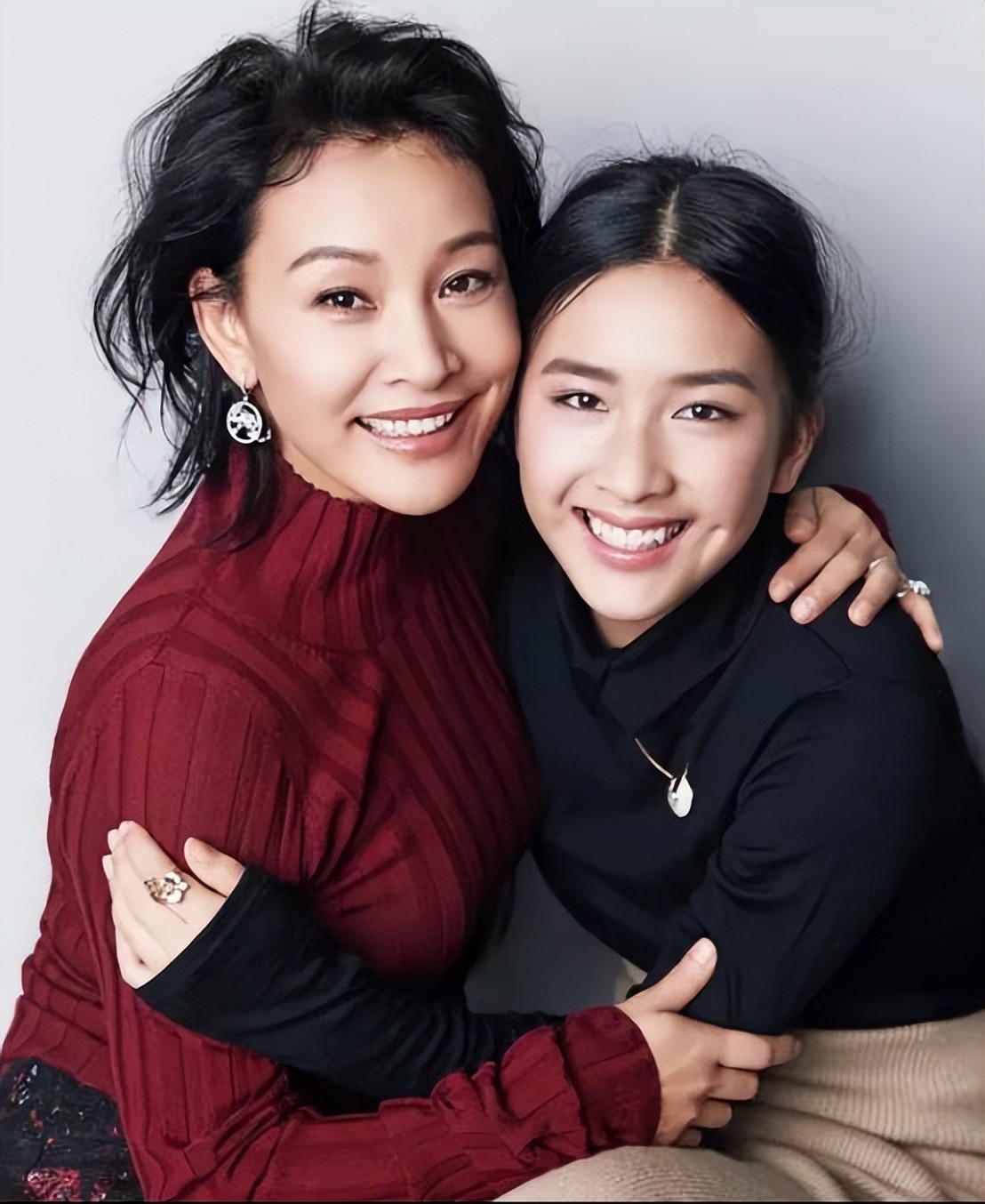 Chen Chong gave his appearance to his little daughter!19-year-old baby face + full body, so ...