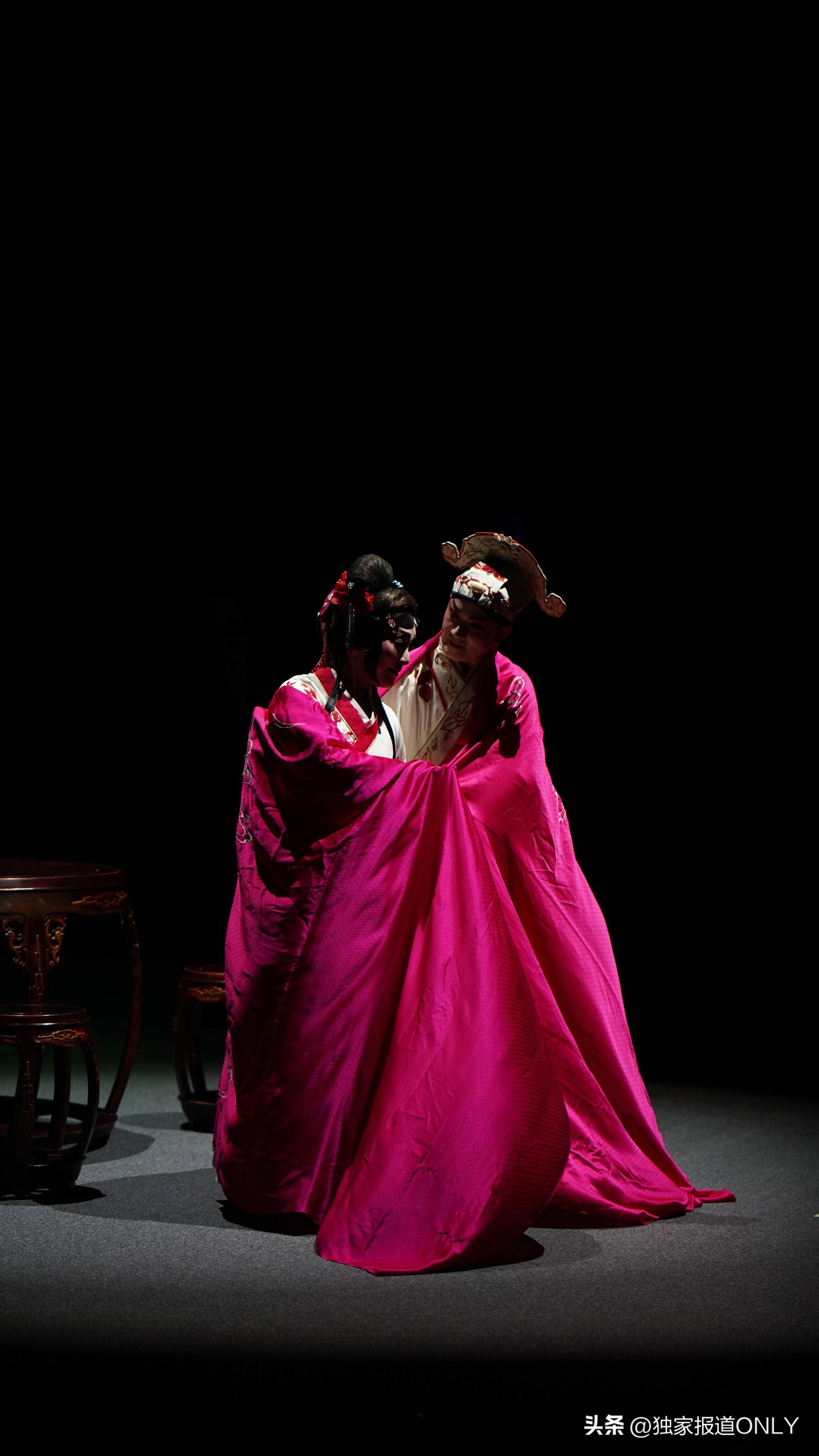 A song for the rest of my life - Sichuan opera "Li Yaxian" sang at Hong ...